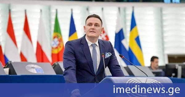 “Drain NGO swamp”: MEP Tomasz Froelich warns of NGO influence behind ...